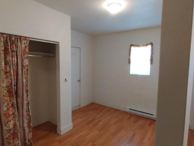 4 Br, 2 bath, Single Family 217 Jubaka Dr