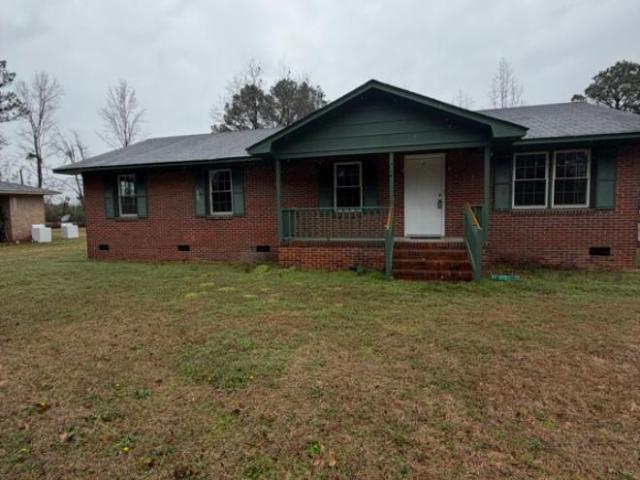 4 Br, 2 bath, Single Family 2141 Leavensworth Rd