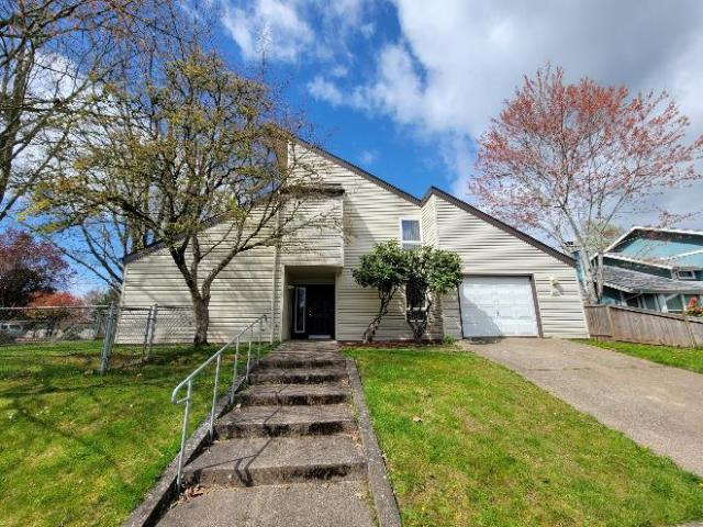 4 Br, 2 bath, Single Family 2204 Assumption Street