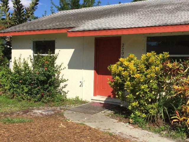 4 Br, 2 bath, Single Family 2209 19th Street West