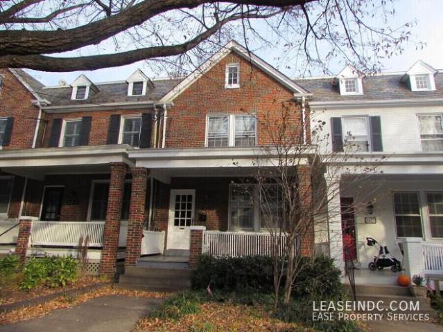4 Br, 2 bath, Single Family 2215 39th Street NW