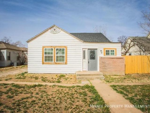 4 Br, 2 bath, Single Family 2222 27th St