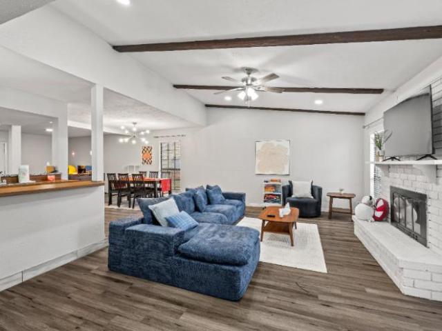 4 Br, 2 bath, Single Family 2235 E Peters Colony Rd