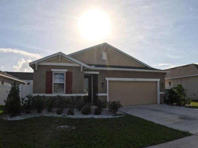 4 Br, 2 bath, Single Family 228 Hillcrest Drive