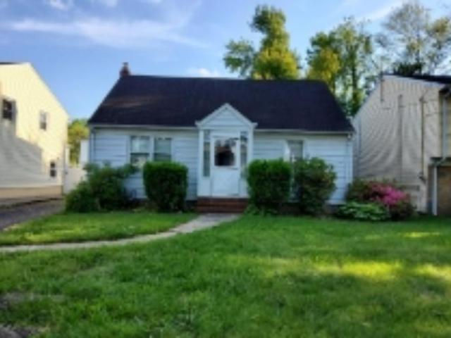 4 Br, 2 bath, Single Family 230 Dermody St