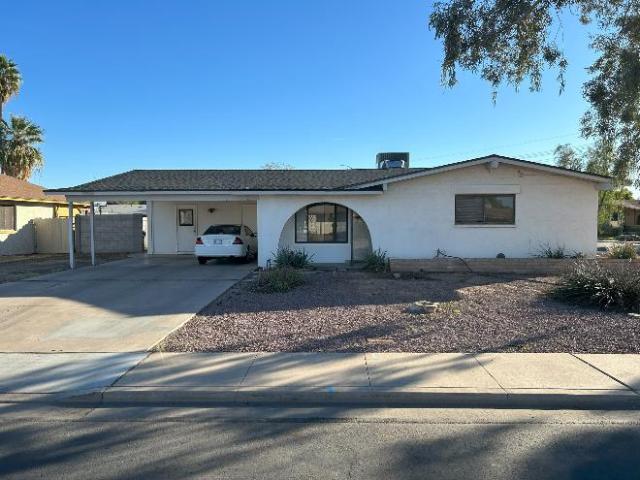 4 Br, 2 bath, Single Family 2351 W Emelita Ave