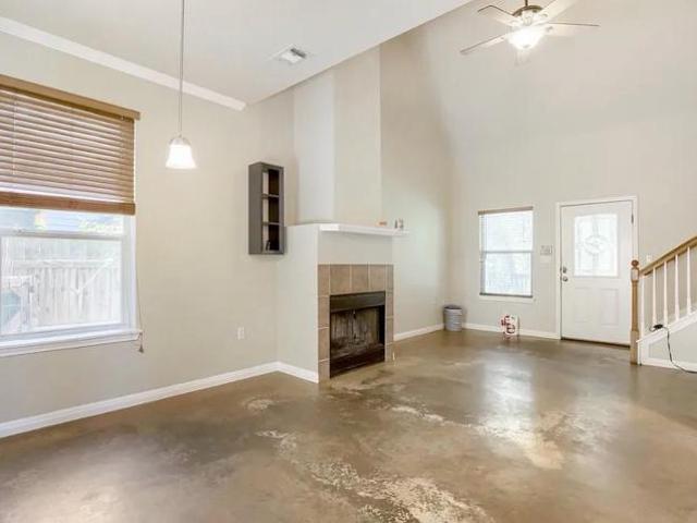4 Br, 2 bath, Single Family 2391 Shire Ct