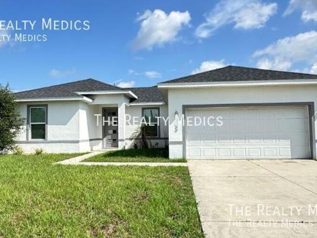4 Br, 2 bath, Single Family 239 Hibiscus Lane