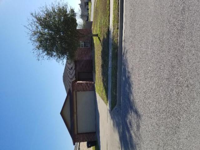 4 Br, 2 bath, Single Family 23 Mcfaddan Ln