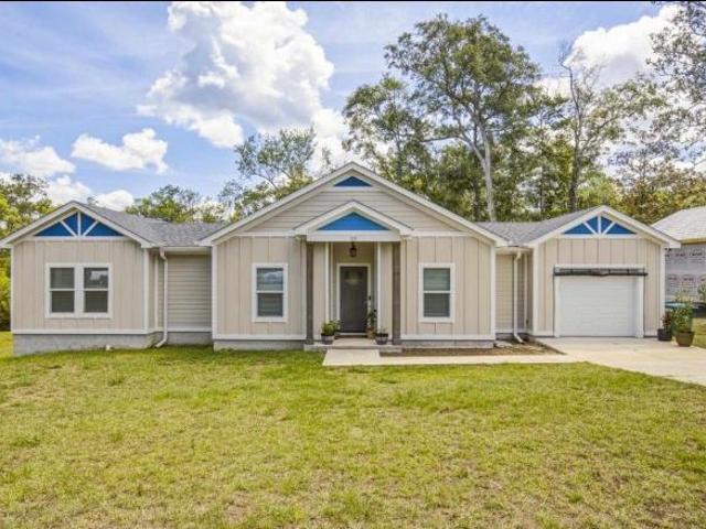 4 Br, 2 bath, Single Family 23 Lance Ln