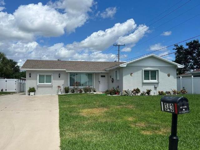 4 Br, 2 bath, Single Family 343 Balsam St