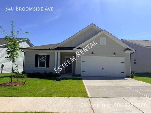 4 Br, 2 bath, Single Family 340 Broomside Ave