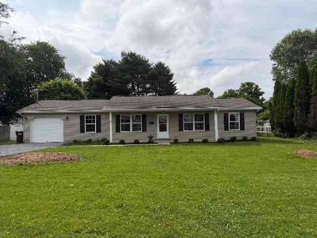 4 Br, 2 bath, Single Family 341 N 2nd St