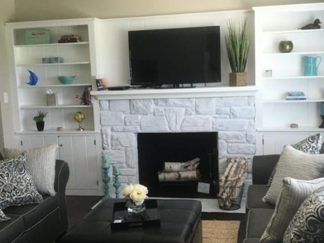 4 Br, 2 bath, Single Family 345 Barbra St