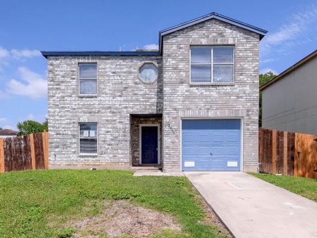 4 Br, 2 bath, Single Family 3502 Bottomless Lake