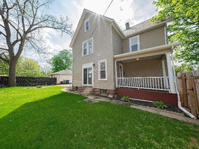 4 Br, 2 bath, Single Family 351 W William St