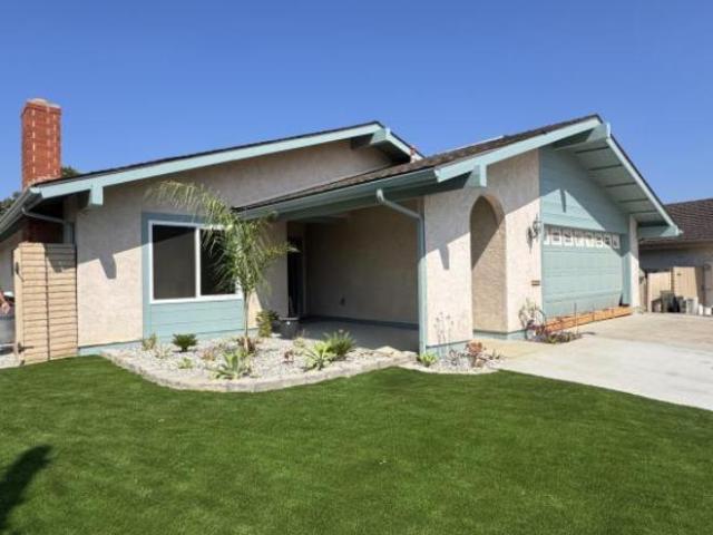 4 Br, 2 bath, Single Family 3527 Acworth Ave