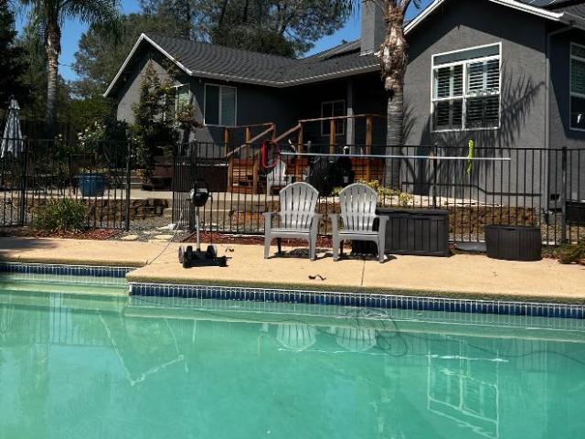 4 Br, 2 bath, Single Family 35 Rosemel Ct