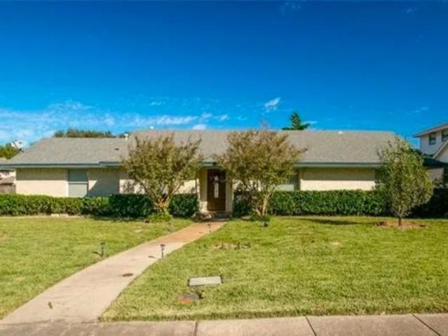 4 Br, 2 bath, Single Family 3600 Janlyn Lane