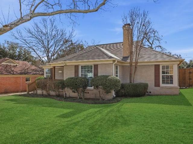 4 Br, 2 bath, Single Family 3601 Rogers Ave
