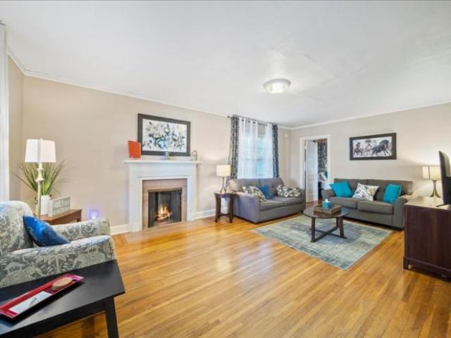 4 Br, 2 bath, Single Family 3701 S Richmond Ave Tulsa