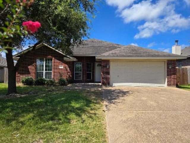 4 Br, 2 bath, Single Family 3724 Dove Hollow Ln