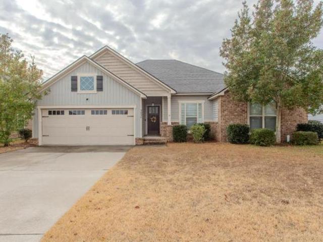 4 Br, 2 bath, Single Family 3930 Glen Laurel Dr S