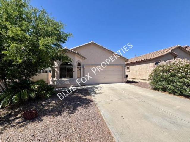 4 Br, 2 bath, Single Family 308 East Camino Limon Verde