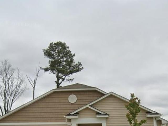 4 Br, 2 bath, Single Family 30 Atlas Dr