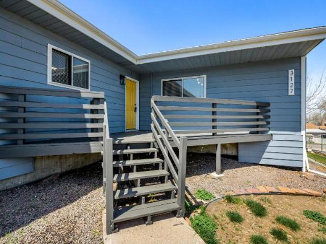 4 Br, 2 bath, Single Family 3125 W Center Ave