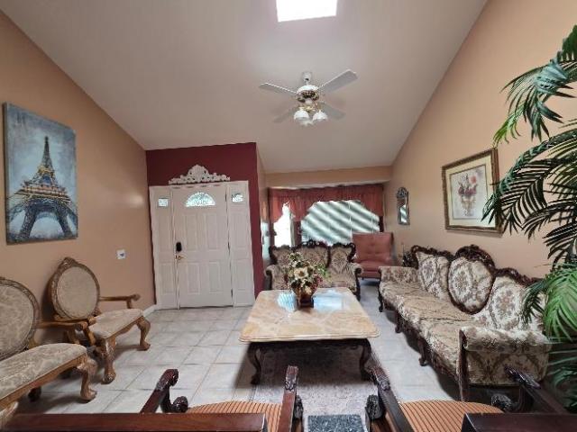 4 Br, 2 bath, Single Family 3154 Valaria Drive
