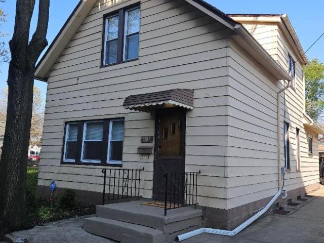 4 Br, 2 bath, Single Family 3185 West 32nd Street