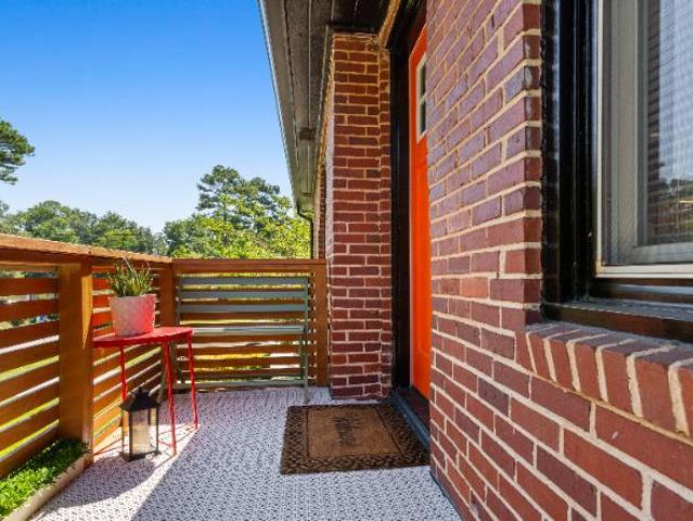 4 Br, 2 bath, Single Family 3191 Bluebird Ln