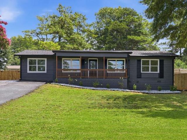 4 Br, 2 bath, Single Family 3201 Hopkins Road