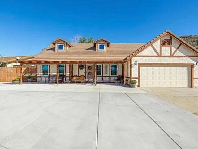 4 Br, 2 bath, Single Family 33656 Tradepost Rd