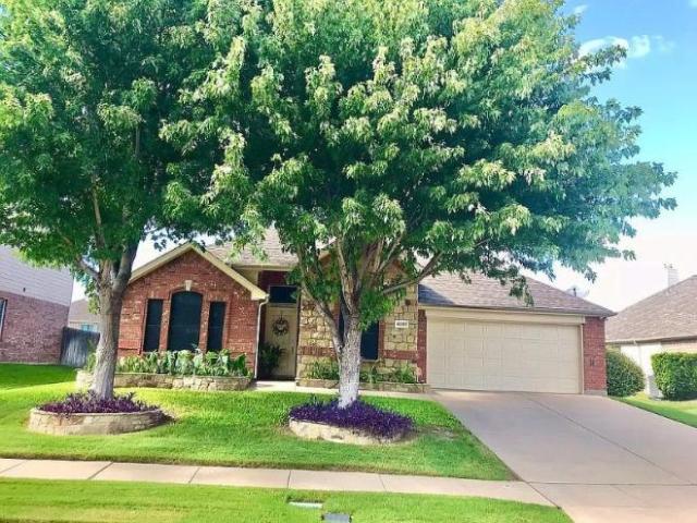 4 Br, 2 bath, Single Family 4405 Vista Glen Ct