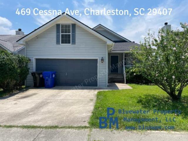4 Br, 2 bath, Single Family 469 Cessna Ave