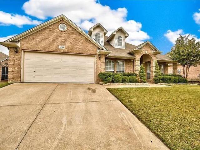 4 Br, 2 bath, Single Family 4705 Sterling Trace Circle