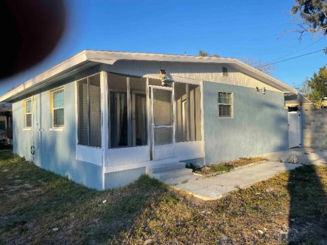 4 Br, 2 bath, Single Family 4007 Bonita Rd