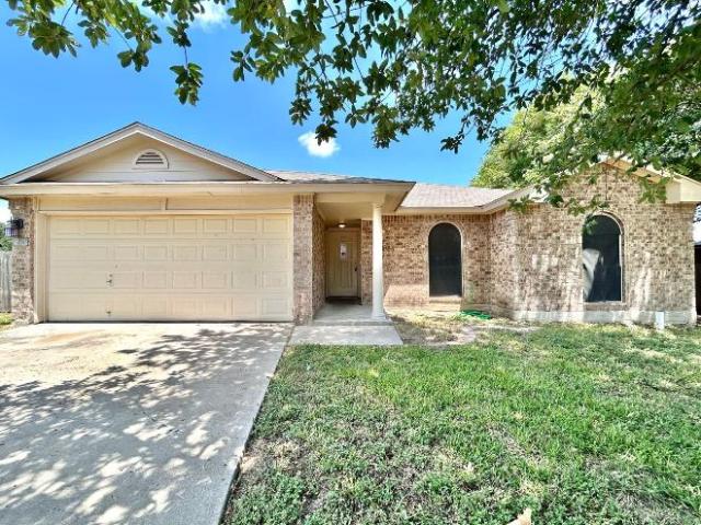 4 Br, 2 bath, Single Family 404 Mesquite Circle