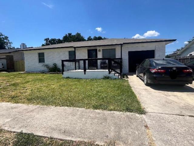 4 Br, 2 bath, Single Family 406 Ridge Street