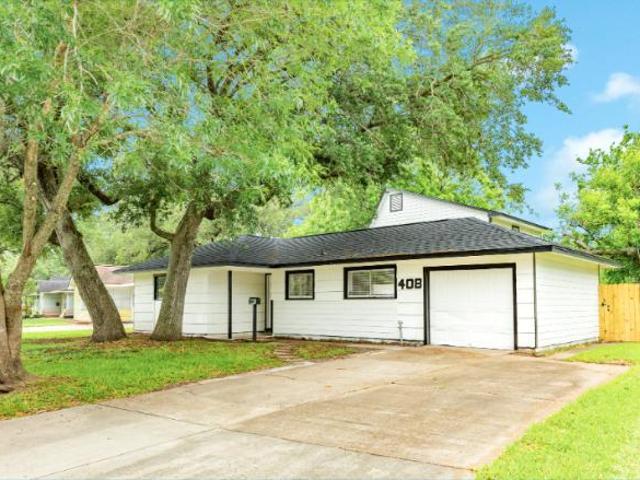 4 Br, 2 bath, Single Family 408 Gardenia