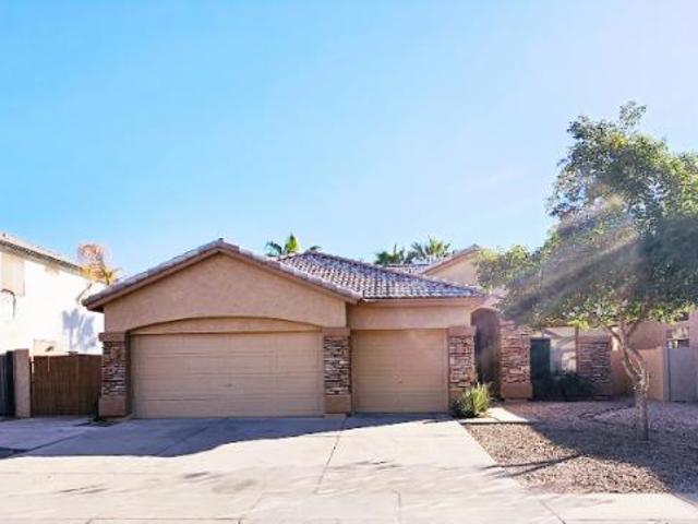 4 Br, 2 bath, Single Family 4139 E Breckenridge Way