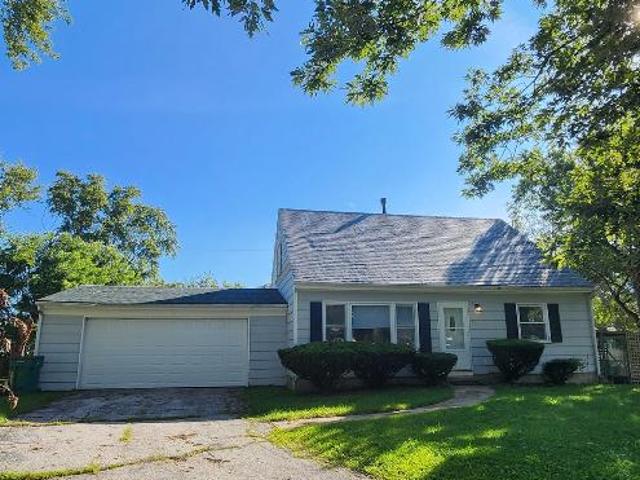 4 Br, 2 bath, Single Family 417 Portland Ct