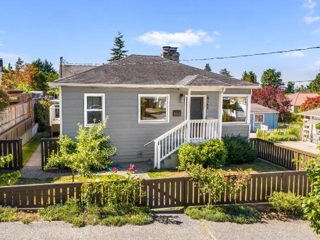 4 Br, 2 bath, Single Family 4143 SW Kenyon St
