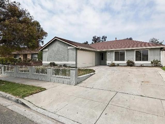 4 Br, 2 bath, Single Family 4211 Justin Way