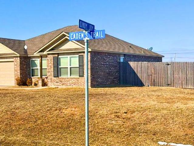 4 Br, 2 bath, Single Family 42124 Cadens Trail