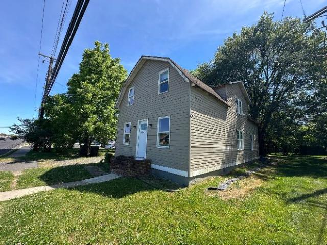 4 Br, 2 bath, Single Family 425 Sicklerville Rd