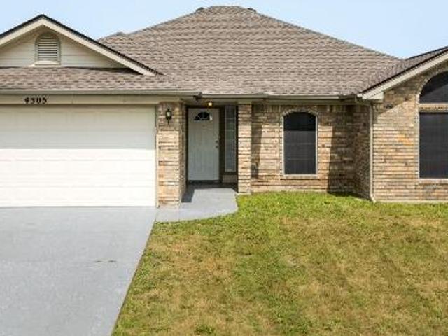 4 Br, 2 bath, Single Family 4305 Maggie Drive