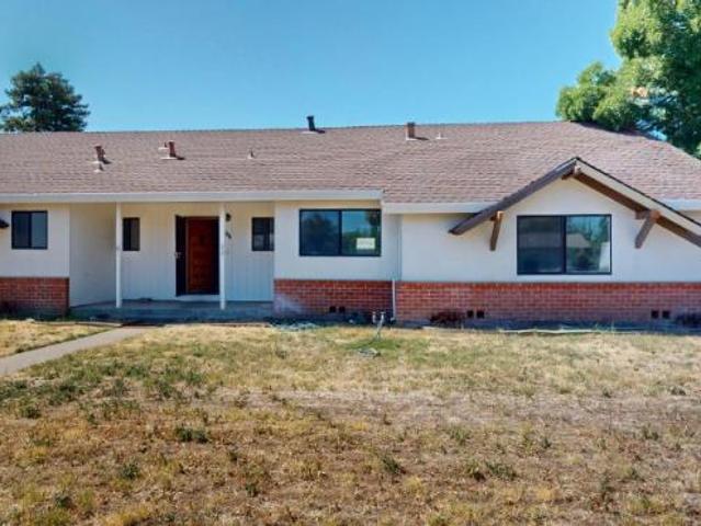 4 Br, 2 bath, Single Family 430 Neil Dr